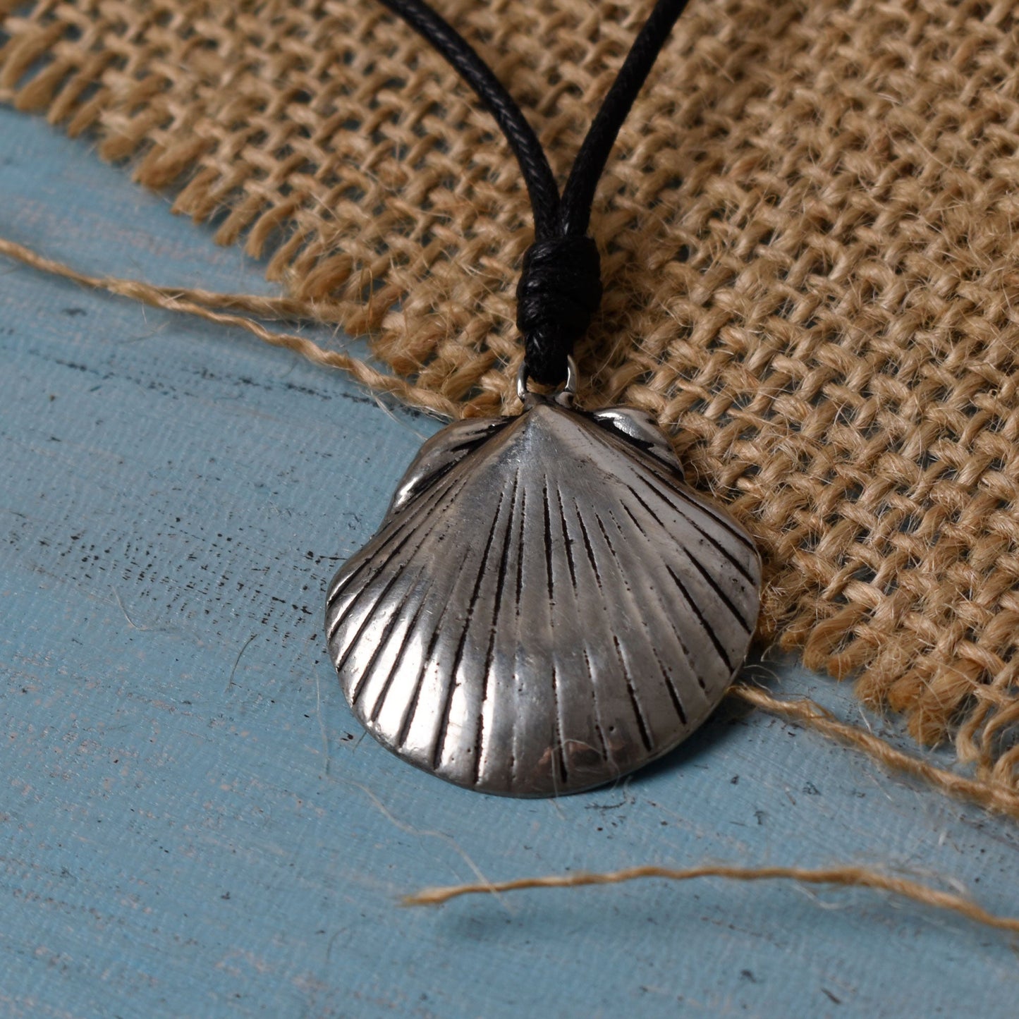 Clam Shell Oyster Silver Pewter Gold Brass Charm Necklace Pendant Jewe ...