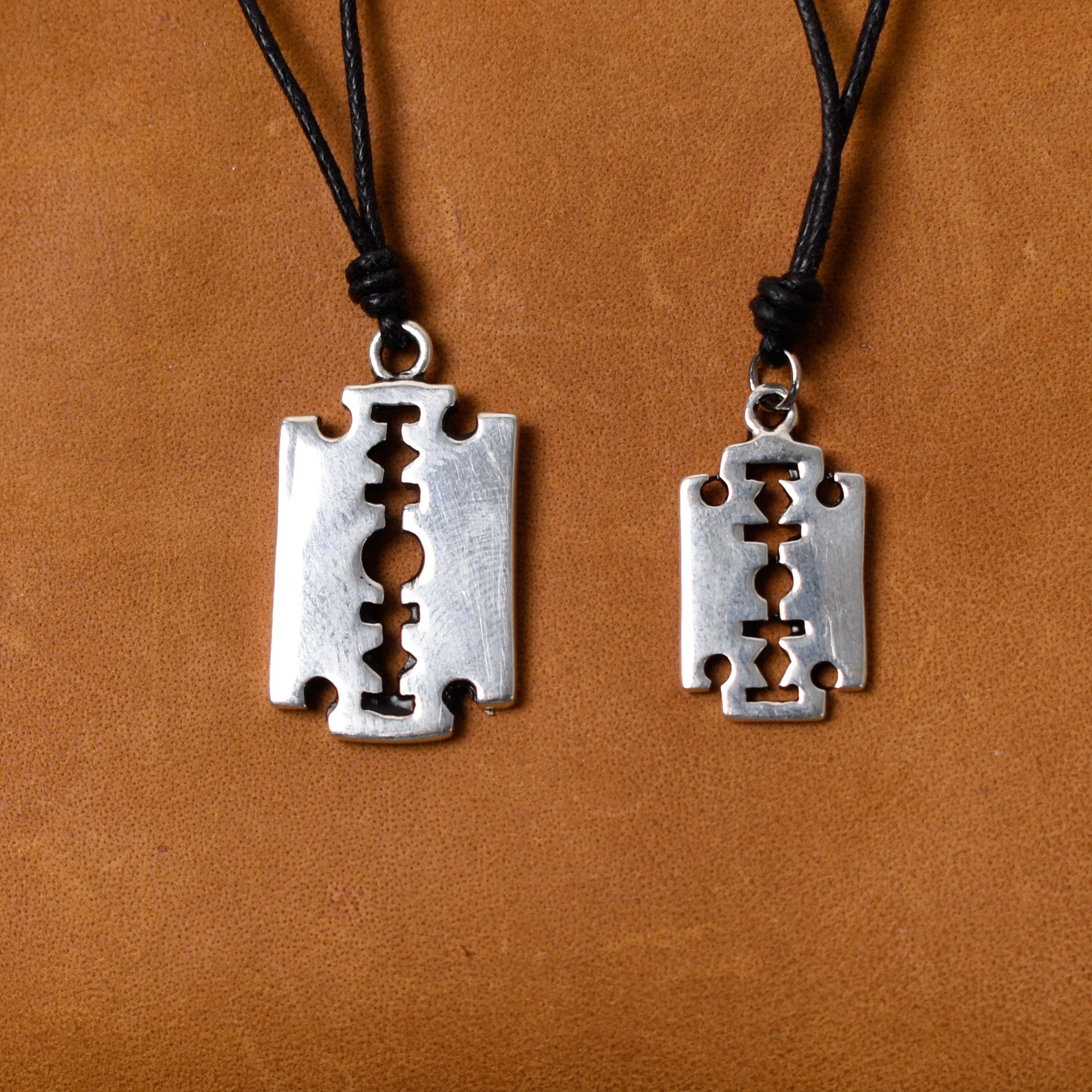 Razor Steam Punk Emo Gothic 92.5 Sterling Silver Pewter Necklace Penda ...