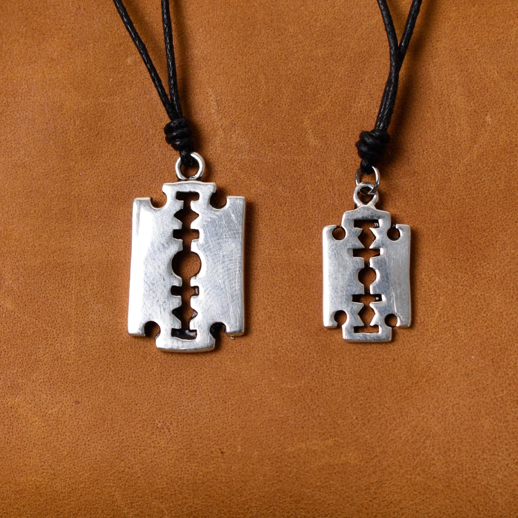 Razor Steam Punk Emo Gothic 92.5 Sterling Silver Pewter Necklace Penda ...